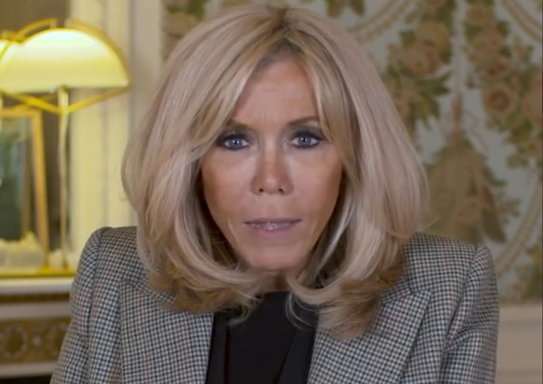 Esposa De Emmanuel Macron Acionará A Justiça Contra Fake News Que A